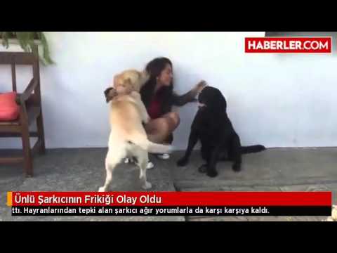 Ünlü Şarkıcının Frikiği Olay Oldu