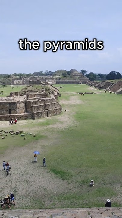 The pyramids / Las pirámides #spanish #spanishvocab #mexico #montealban ...