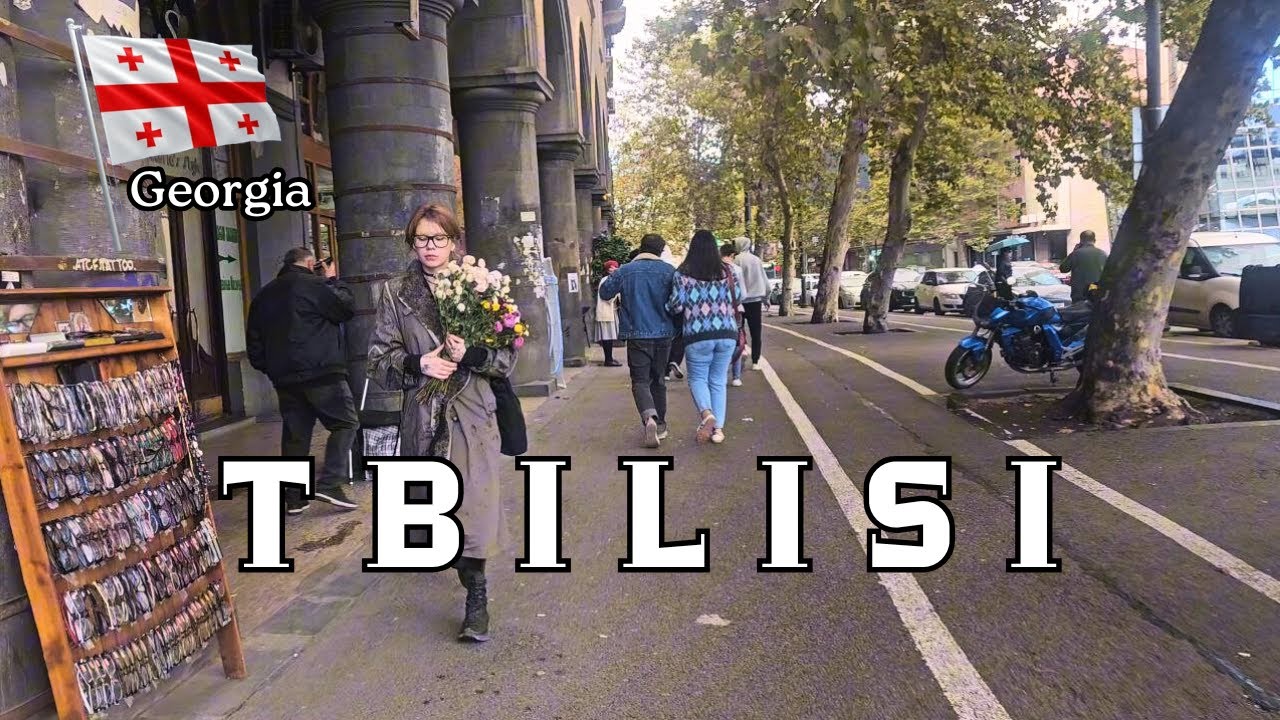 How the city living and breathing in everyday life.Part 1 Walking ...