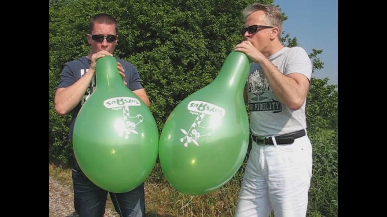 balloon contest - blow to pop race - B2P - Belbal 14" – ToysRUs - YouTube