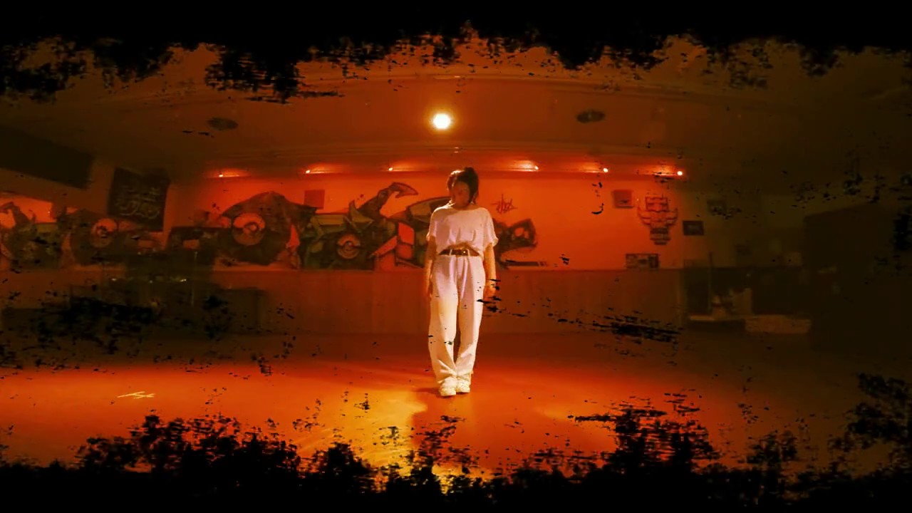 Jason marsz "Lucky" YU-YA & SANA（YU-YAアシスタント）ペアダンス披露 - YouTube