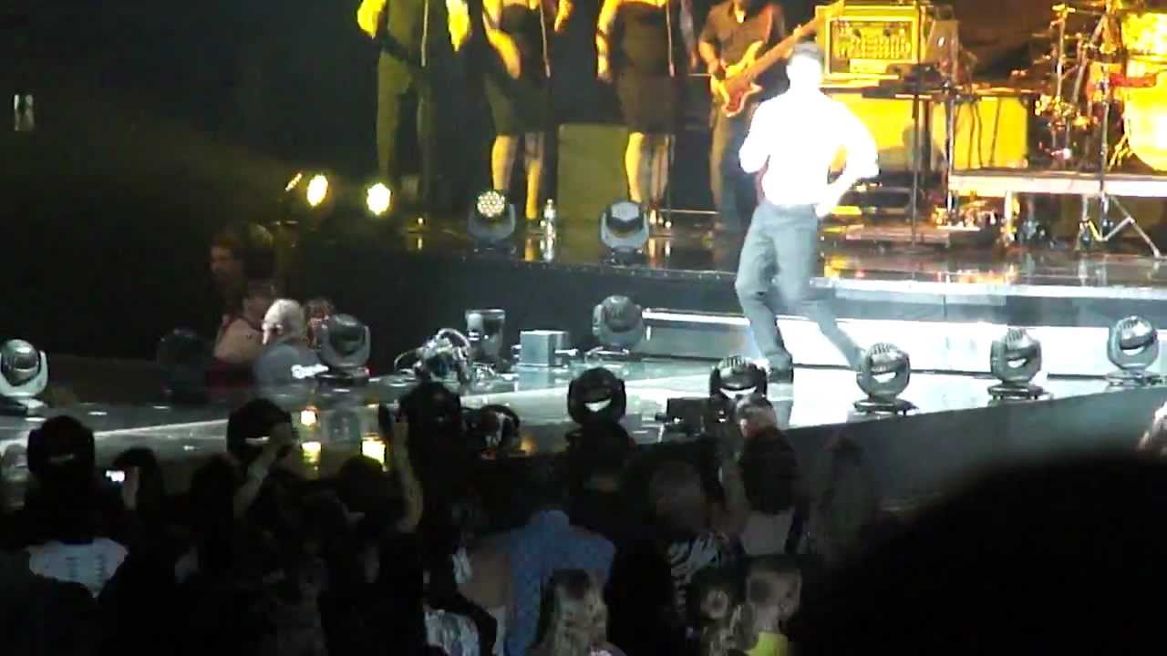 Matthew Morrison "Don't Stop Dancing" - YouTube