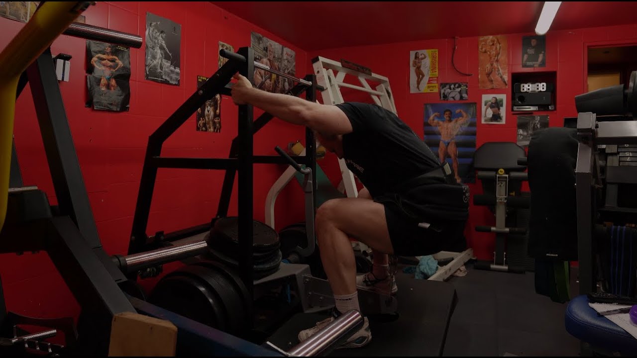 Mon évolution au belt squat - YouTube