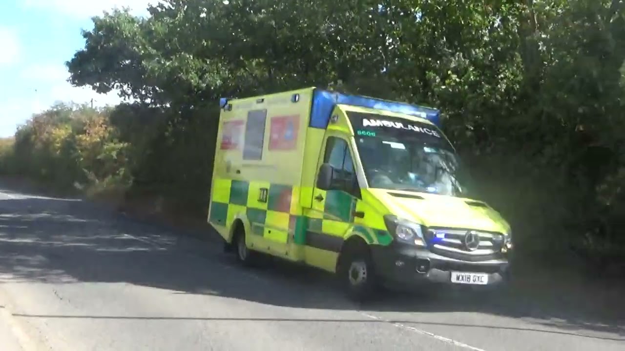 SWAS Mercedes Sprinter DCA responding Calne Wiltshire 20.8.2022 - YouTube