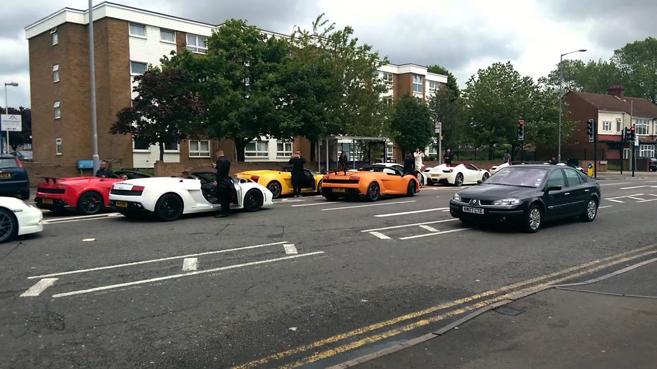 Supercars in Luton UK - YouTube