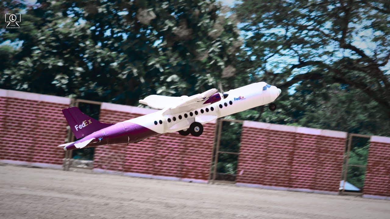 ATR 72 600 RC MODEL FLIGHT | HOMEMAD RC AIRPLANE flying - YouTube