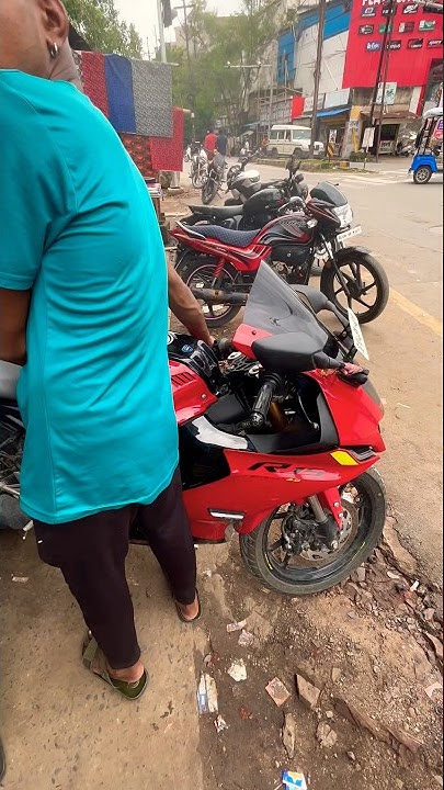 R15 V4 KA NAT HUA SLIP ACCIDENT HOTE HOTE BACHA 😰ACCIDENT R15V4 😰‼️ #viral #bike #ktms #ktmrc390 ...