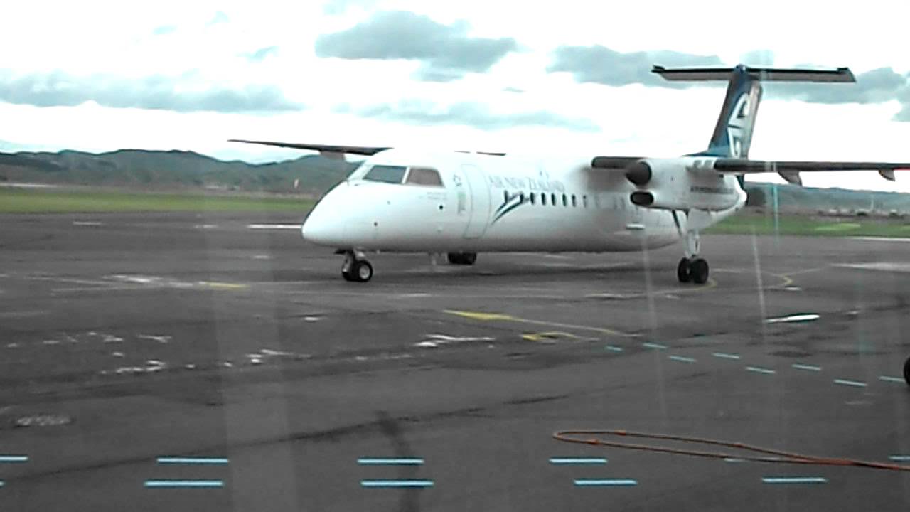 Air New Zealand Bombardier Q300 - YouTube