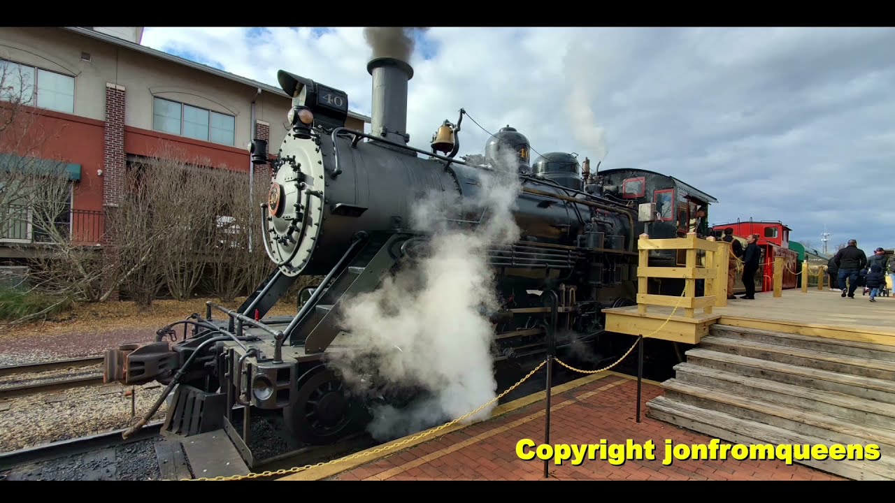 New Hope Railroad - Santa's Steam Train Ride - YouTube