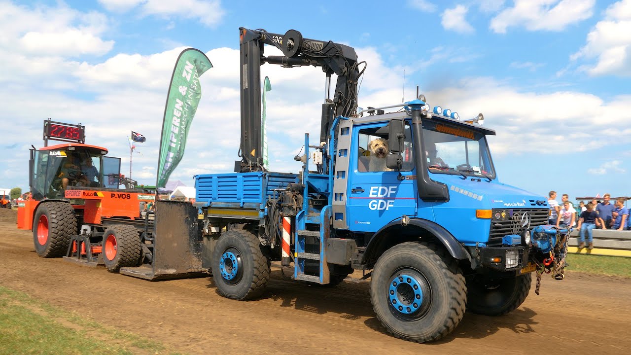 Tractor Pulling Competition With 5 UNIMOGS! - YouTube