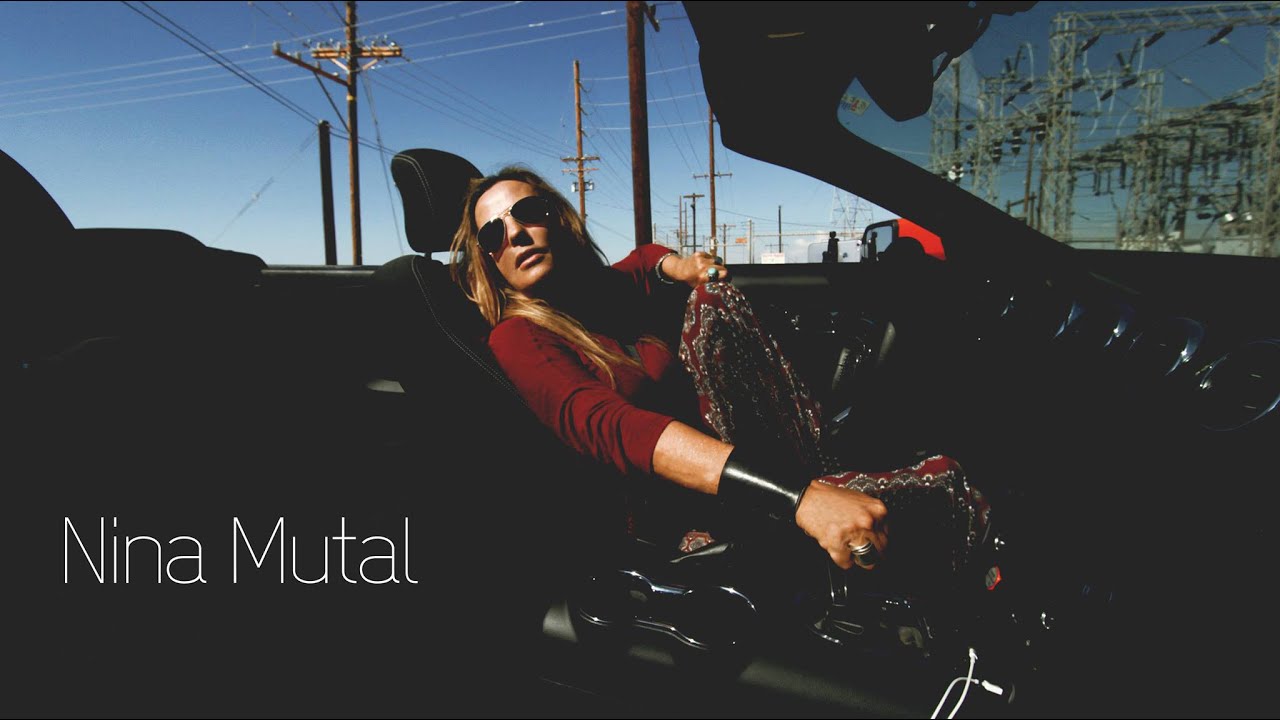 Nina Mutal - Una Más (Music Video Oficial) - YouTube