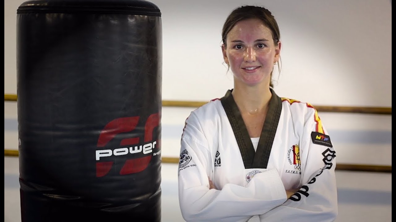 AS Asunción Martínez, a policewoman who has become a world champion in ...