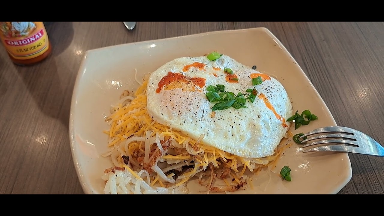 EATING A SPUDS DELUXE BREAKFAST AT SNOOZE EATERY ON NORTH COLO BLVD ...