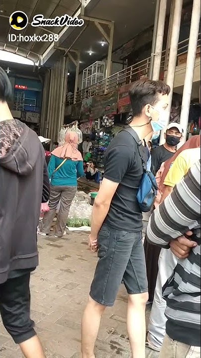 jalan- jalan di pasar ikan - YouTube