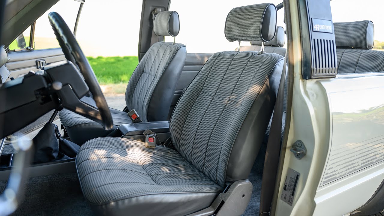 1986 Toyota 4Runner Interior - YouTube