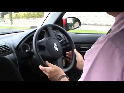 How to turn your steering wheel correctly