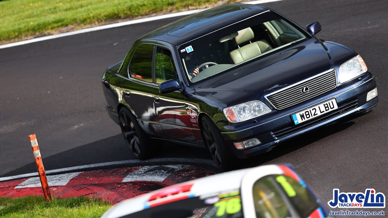 I took my luxury Lexus LS400 on a track evening - YouTube