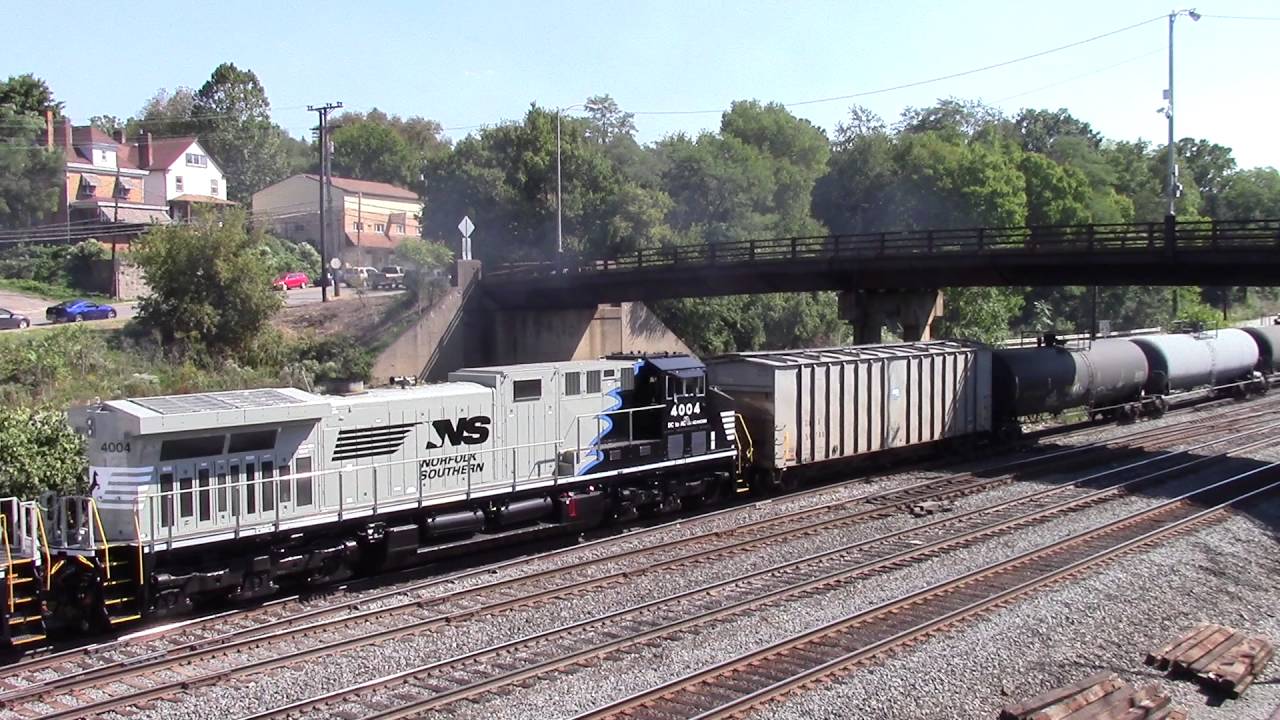NS new AC44C6M #4002 and #4004 on train 65K at East Conway, PA - YouTube