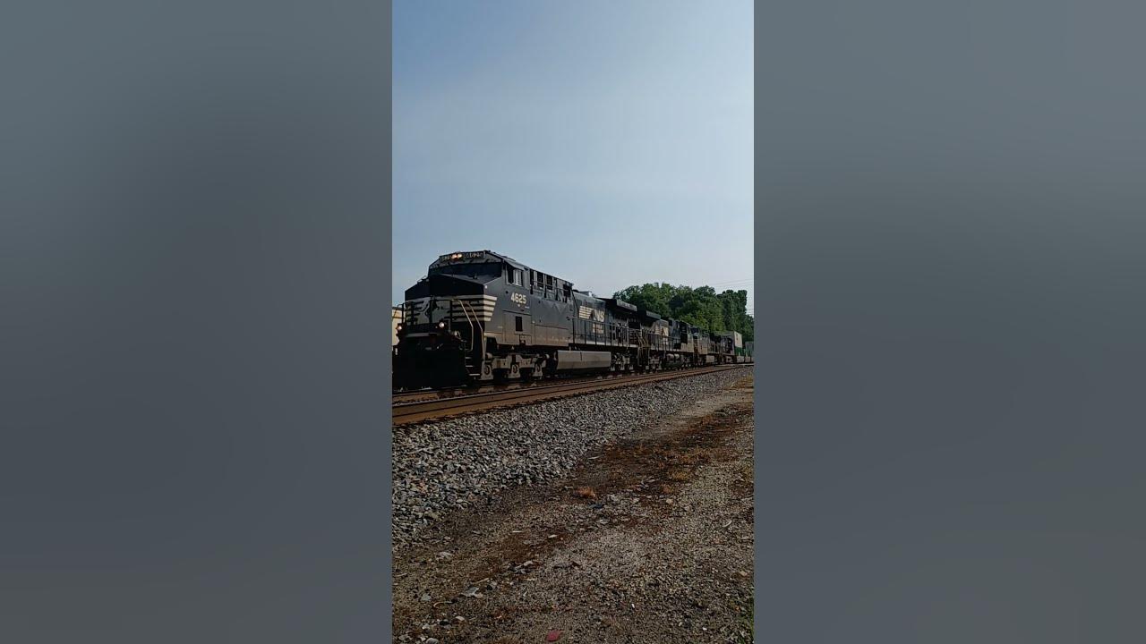 Fantastic 4 "rolling into downtown, SUPER LONG HORN Blast" Norfolk Southern #4625 - #27a ...