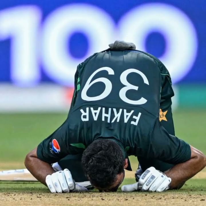 Kal Rahul vs fakhar - YouTube