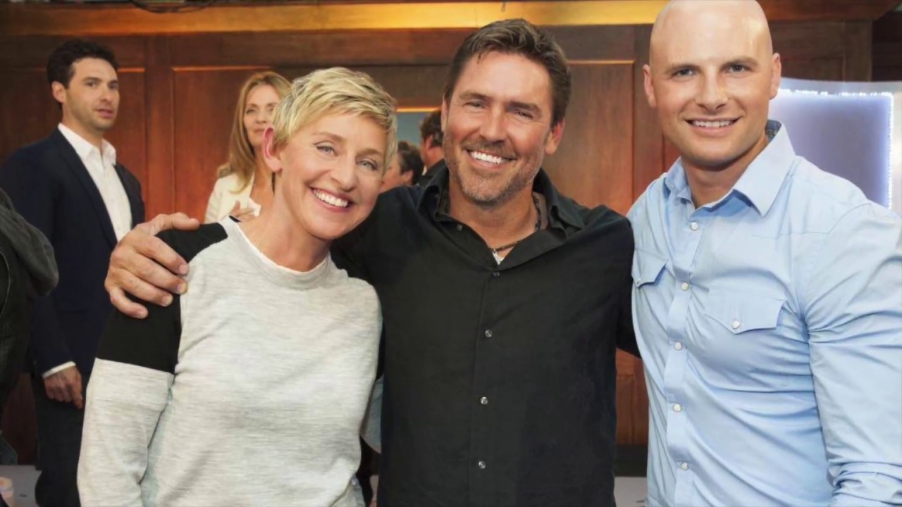 Ellen's Design Challenge Slideshow of Tim McClellan Furniture and ...