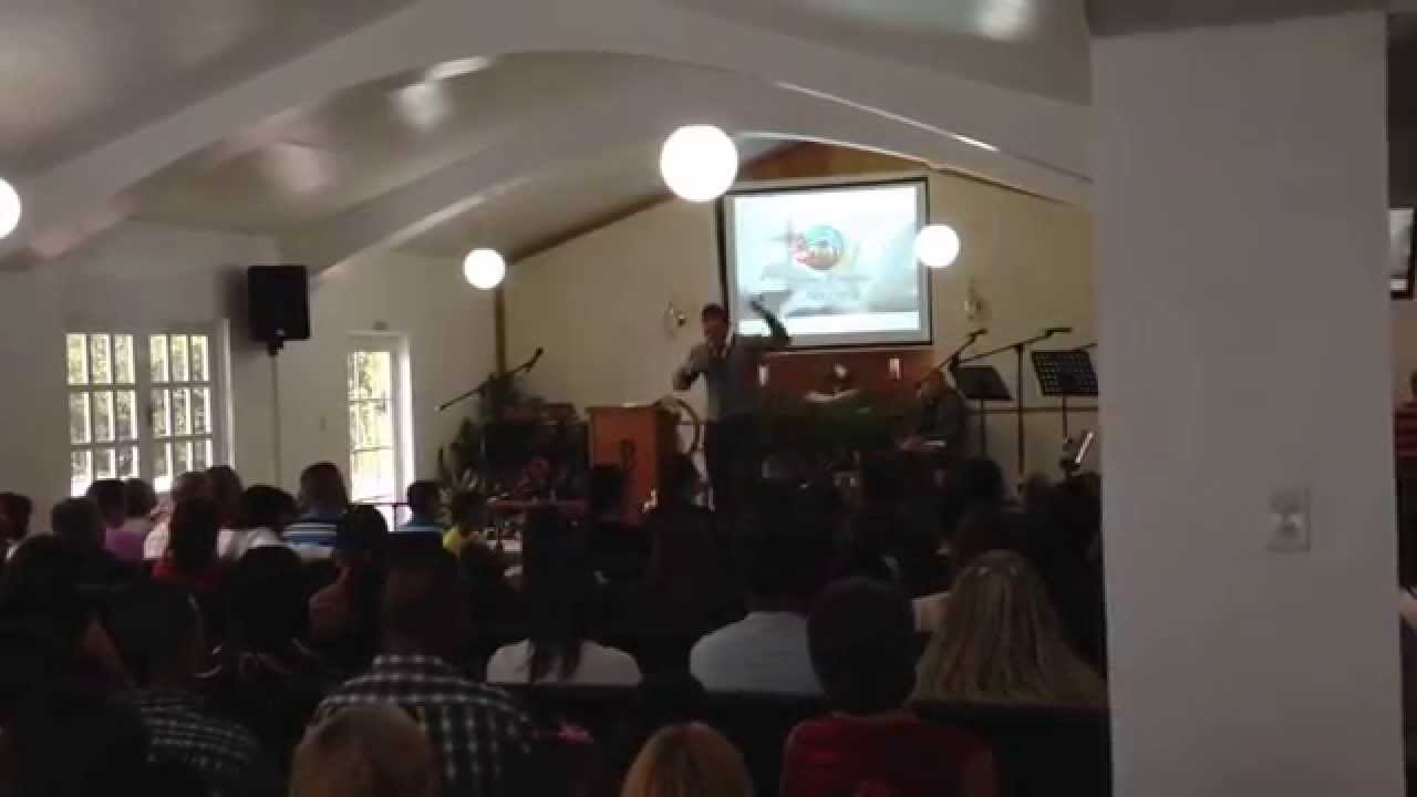 Jesús de Nazaret! canta Evag. Alex Cotto - YouTube