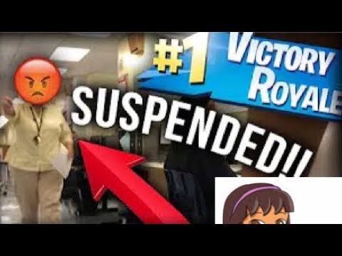 TEACHER CAUGHT ME PLAYING FORNITE IN CLASS(GONE WILD) - YouTube