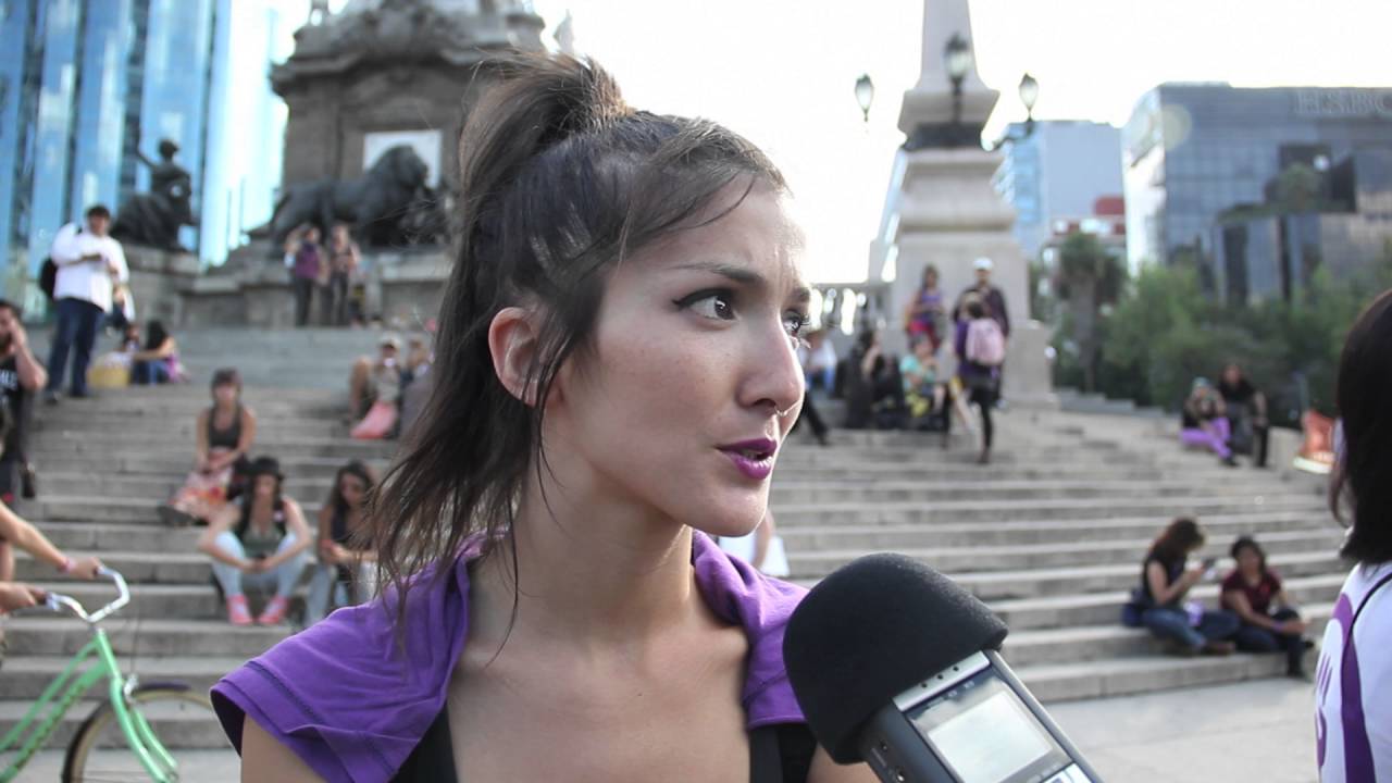 Es el Principio de una primavera violeta real, Erendira Ibarra #24A ...