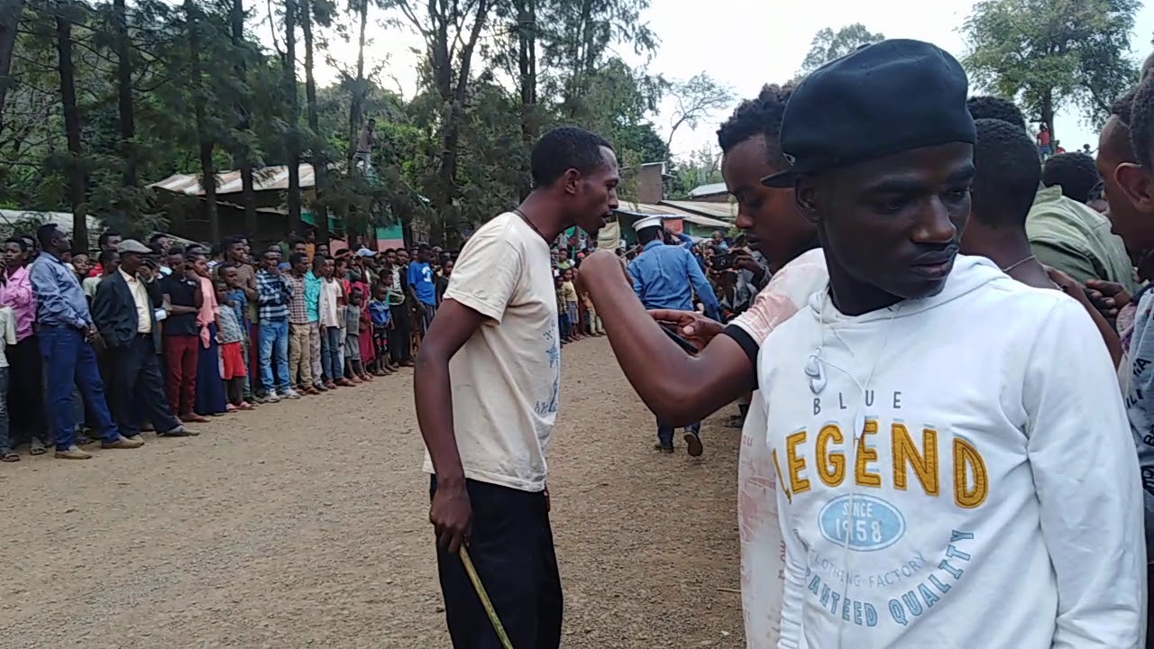 Dawro traditional musicians - YouTube