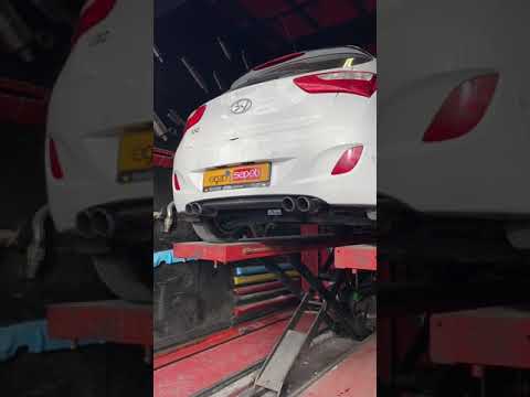 HYUNDAİ İ30 SAĞ VE SAL AKRAPOVİC UYGULAMA