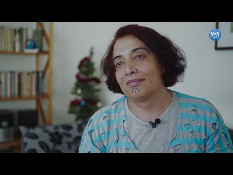 Esmeray Özadikti: “Seçilirsem LGBTİ Taleplerini Tak Tak Önlerine Koyacağım”| VOA Türkçe