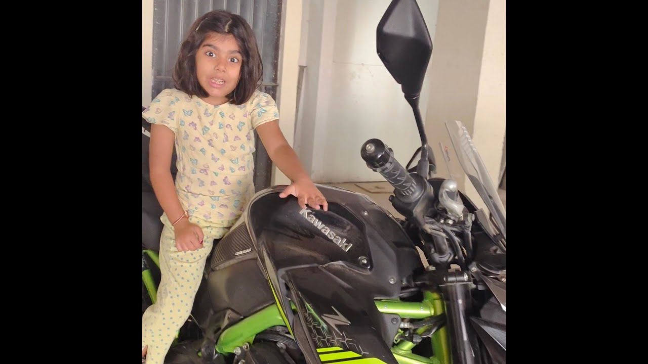 Cutest KAWASAKI Z900 Reaction | My 6 years old Niece ARU falls in LOVE ...