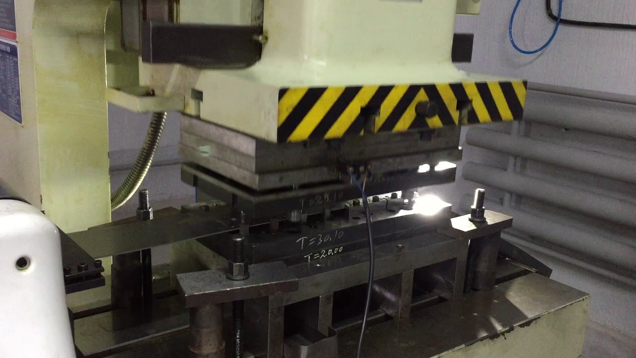 Metal Hinge Making Machine - YouTube