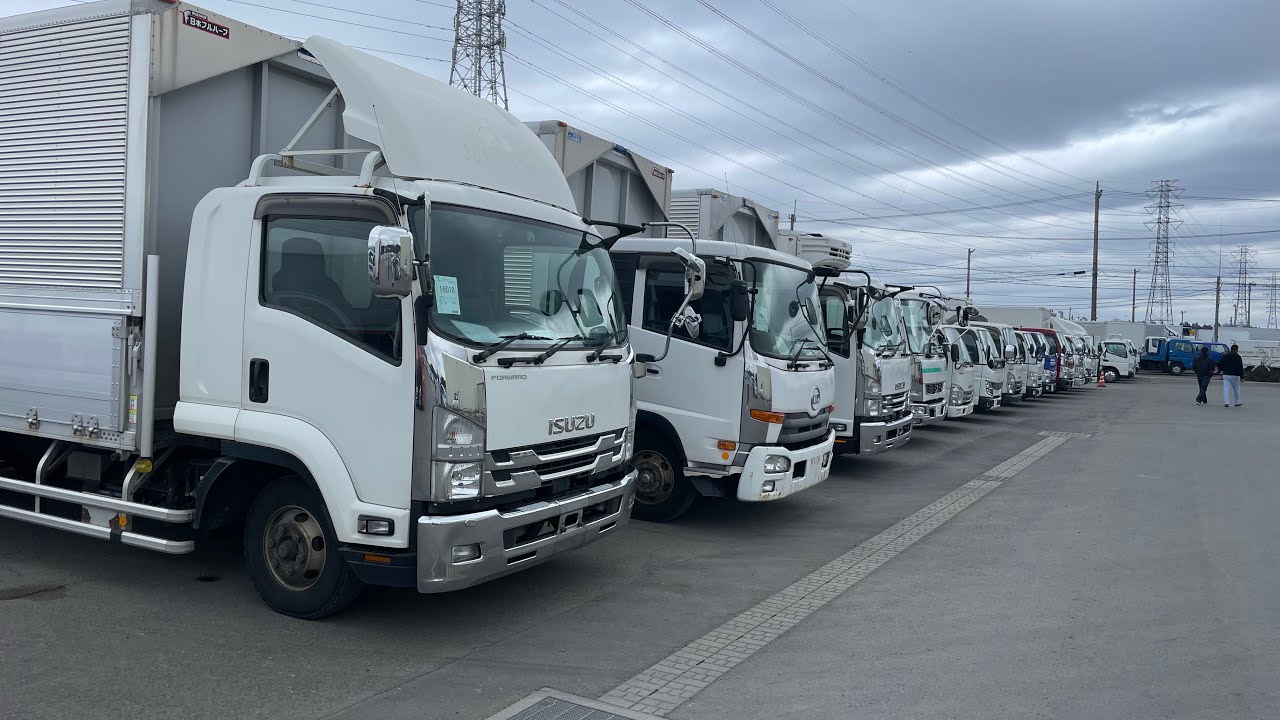 Commercial Cargo Trucks | Latest Models | Japanese Trucks Top Quality ...