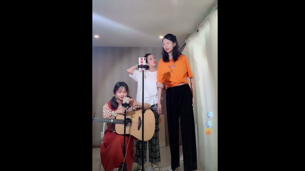 185cm tall girl and her friends. - YouTube