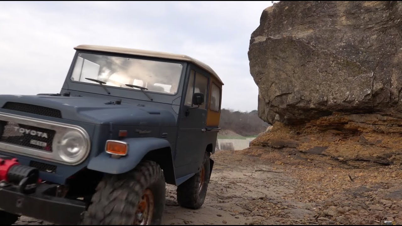 Toyota FJ40 Land Cruiser Off-road Adventure - YouTube
