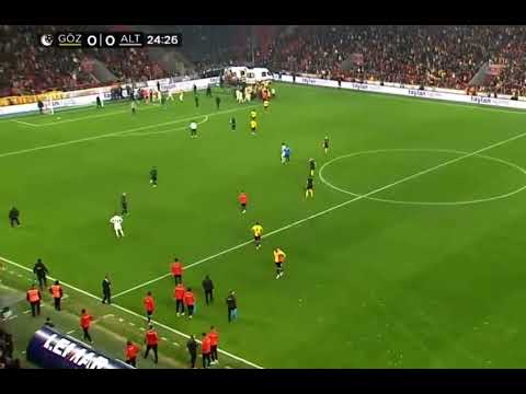 Göztepe altay macı kaleciye saldırı