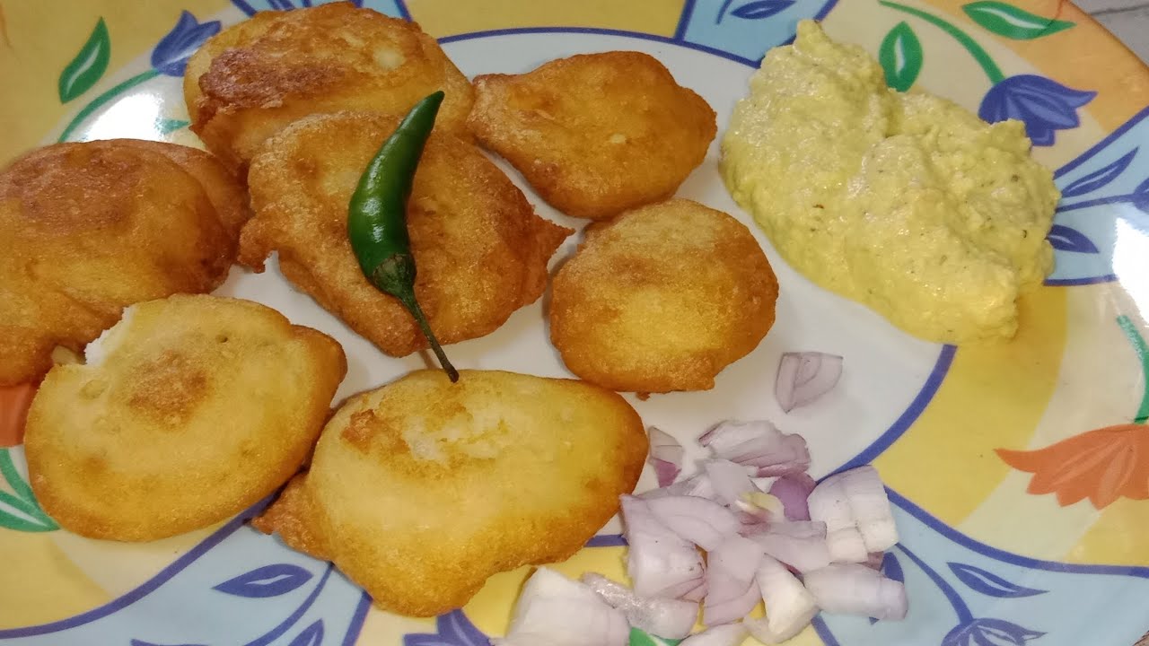 Rice flour ki bajji aur saath me nice chutney combo recipe - YouTube