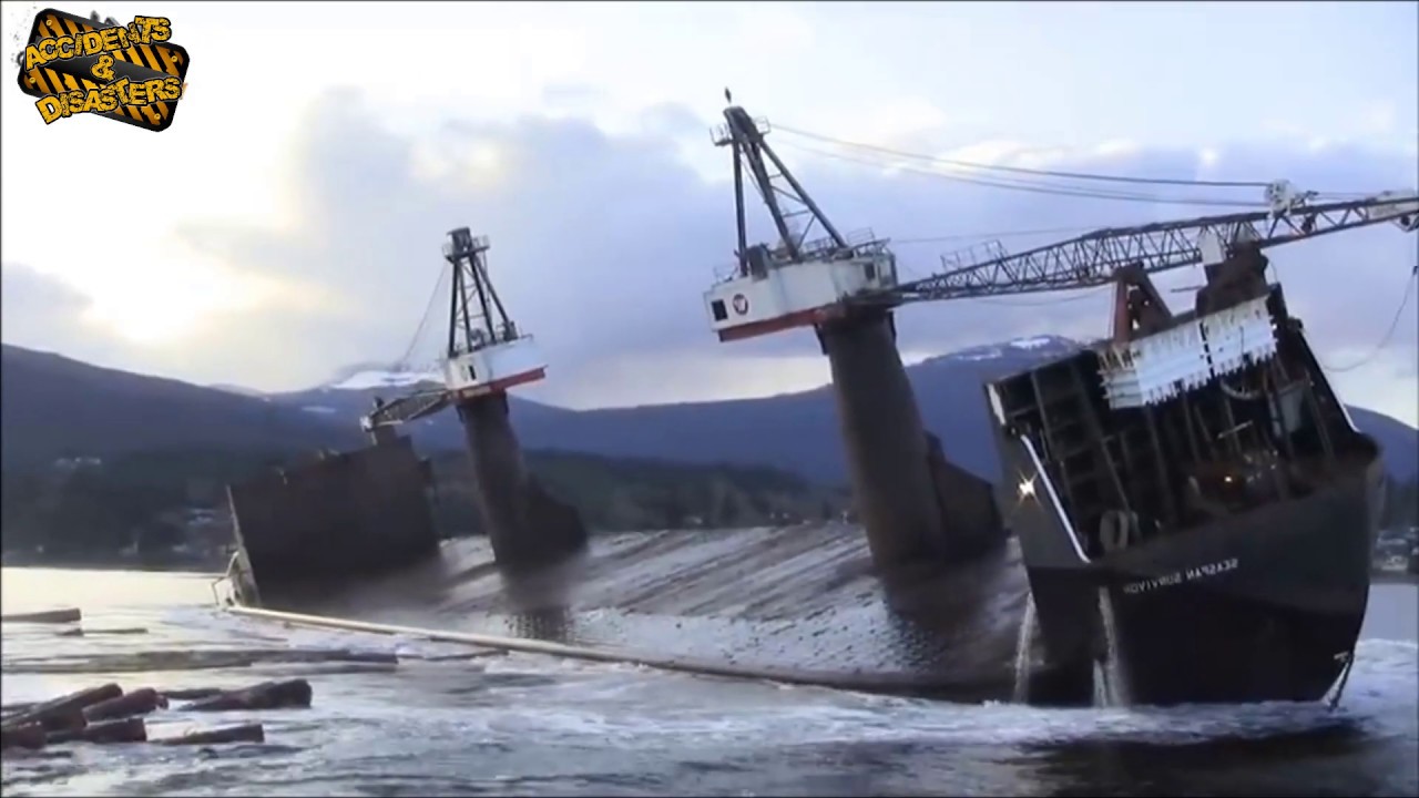 Ships Crashing Compilation | Giant Waves | Boat Fails #4 - YouTube