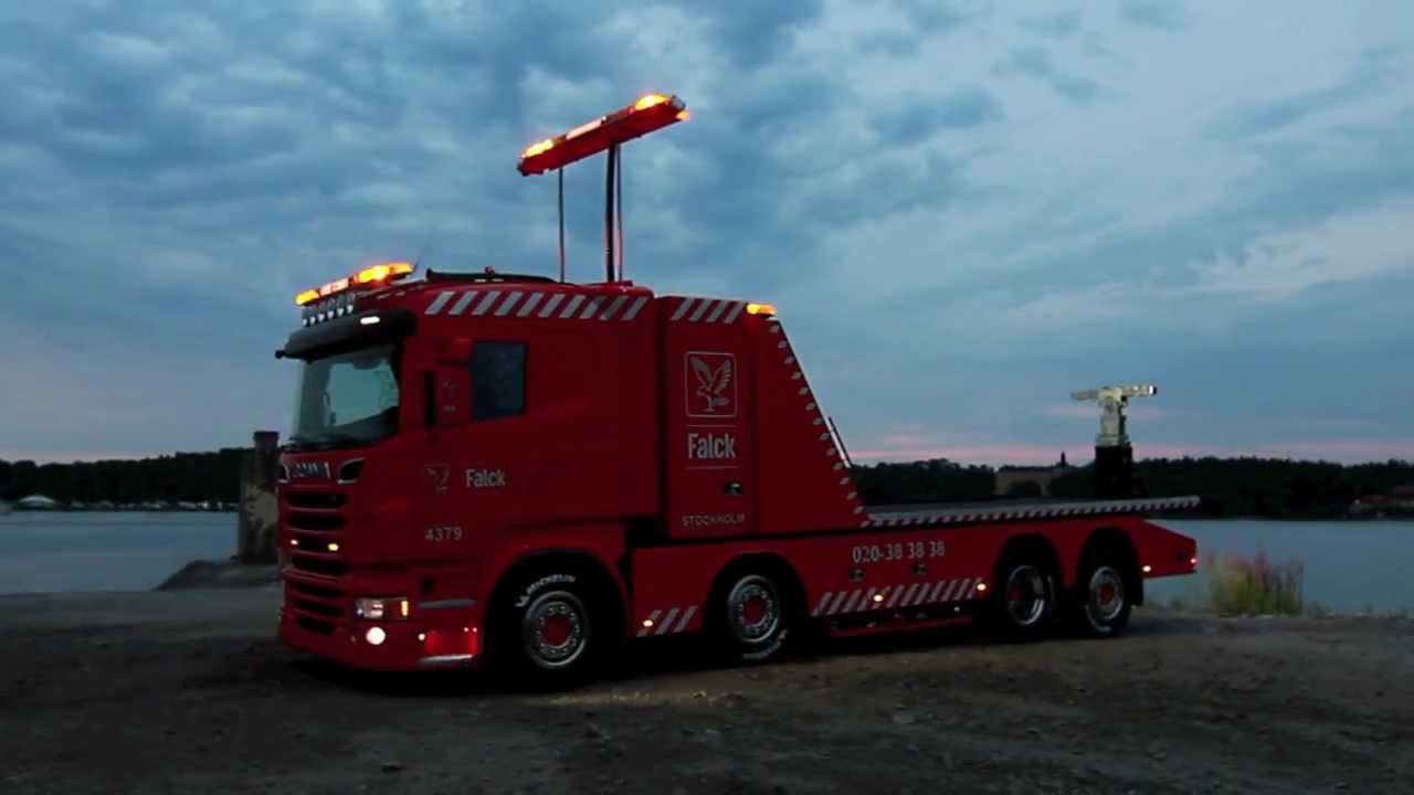 Falck Tungbärgning Stockholm - YouTube