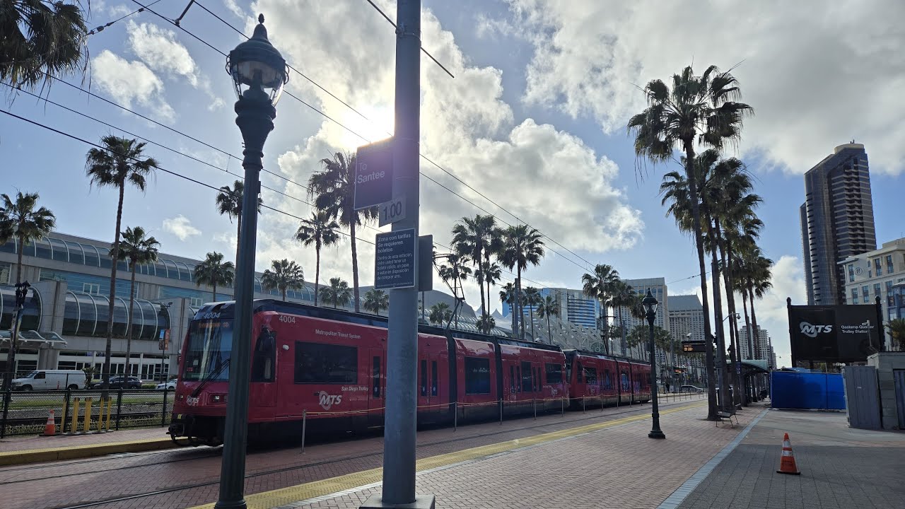 San Diego Trolley Light Rail (SDMTS) - Gaslamp Quarter Station ...