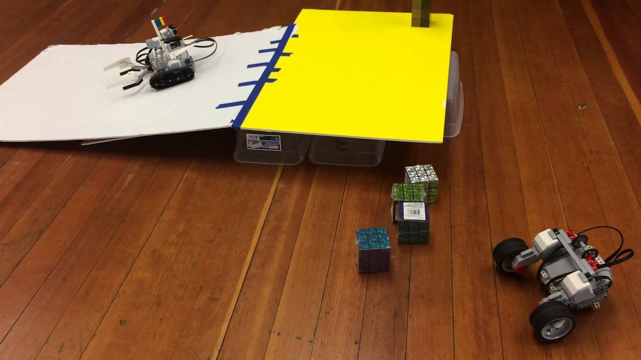 2B Robot Battle - YouTube