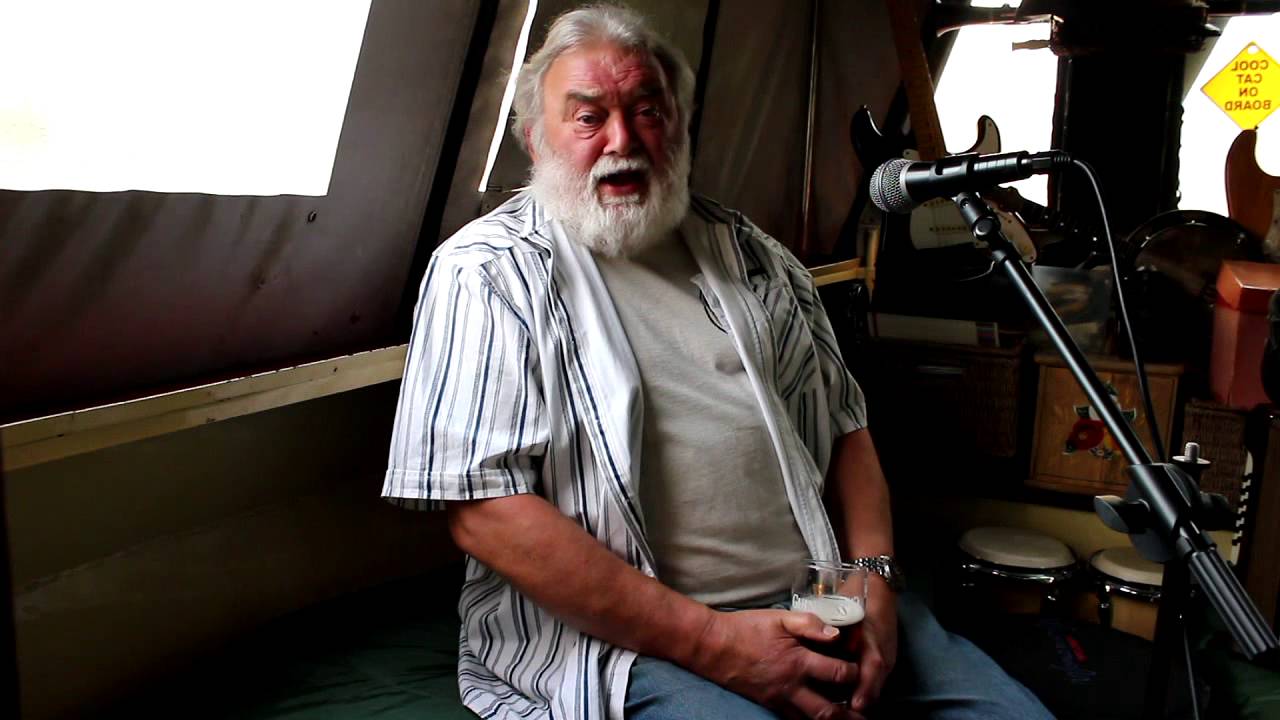 The Narrowboat Sessions 2014,Joe Stead, 'Any complaints' - YouTube
