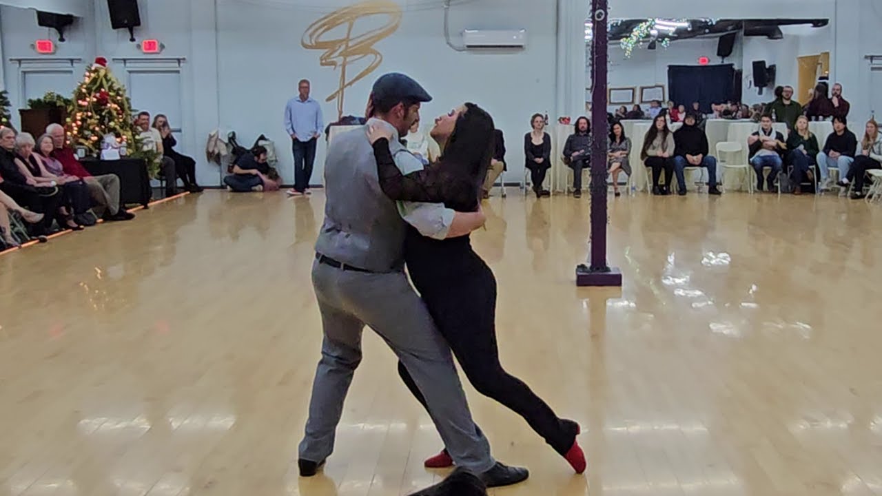 West Coast Swing - Amanda & Matt Fries - YouTube