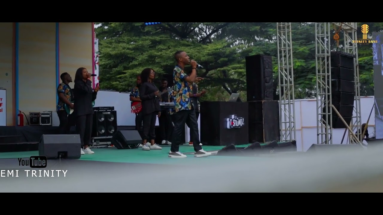 Femi trinity @KnorrNigeria jollof festival - YouTube