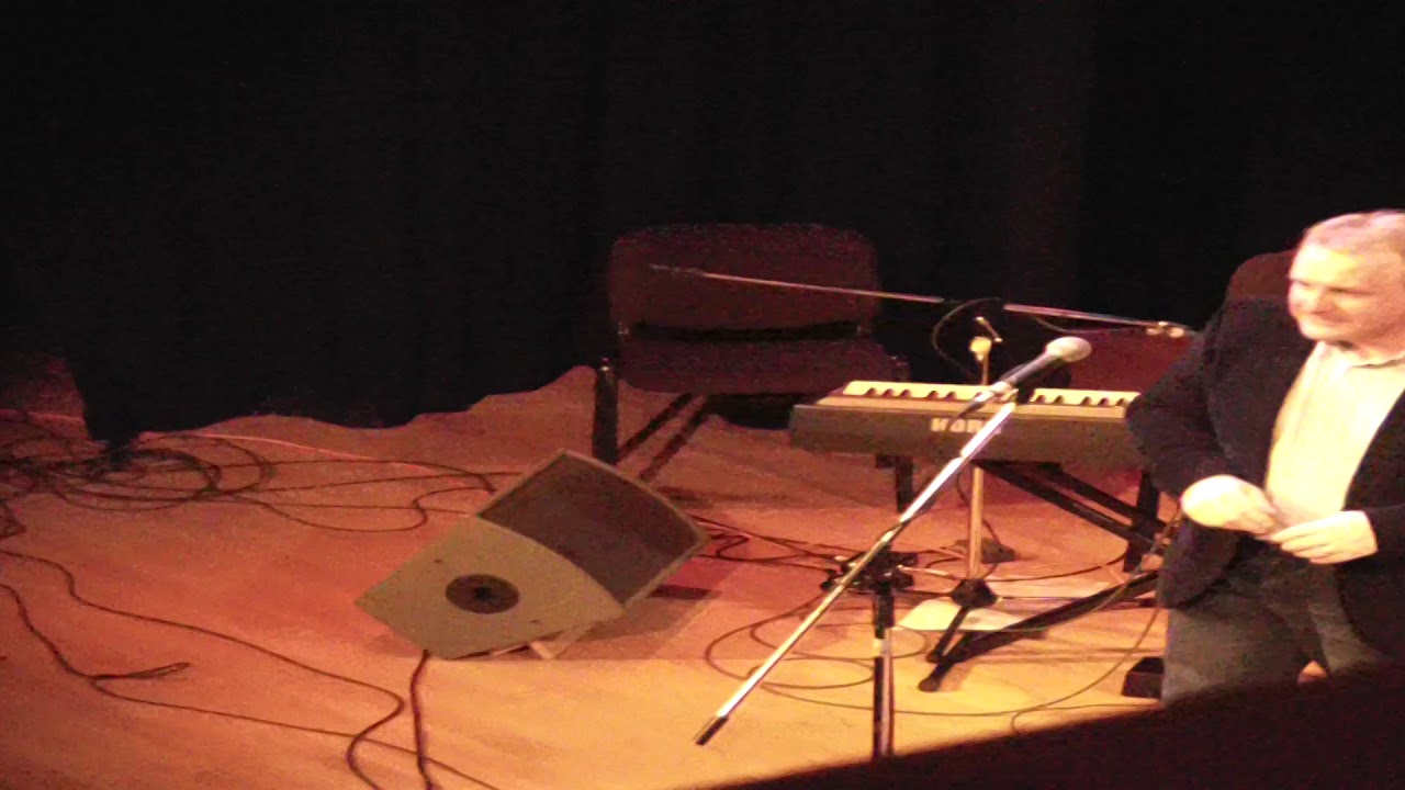 Arthur Cormack briefly gives a song at the Aros Visitor Centre in ...