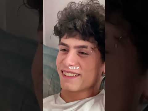 I COLLEGIALI CONTROLLANO la mia VITA per 24 ORE!