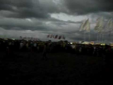Oxegen 07 mudfights..... - YouTube