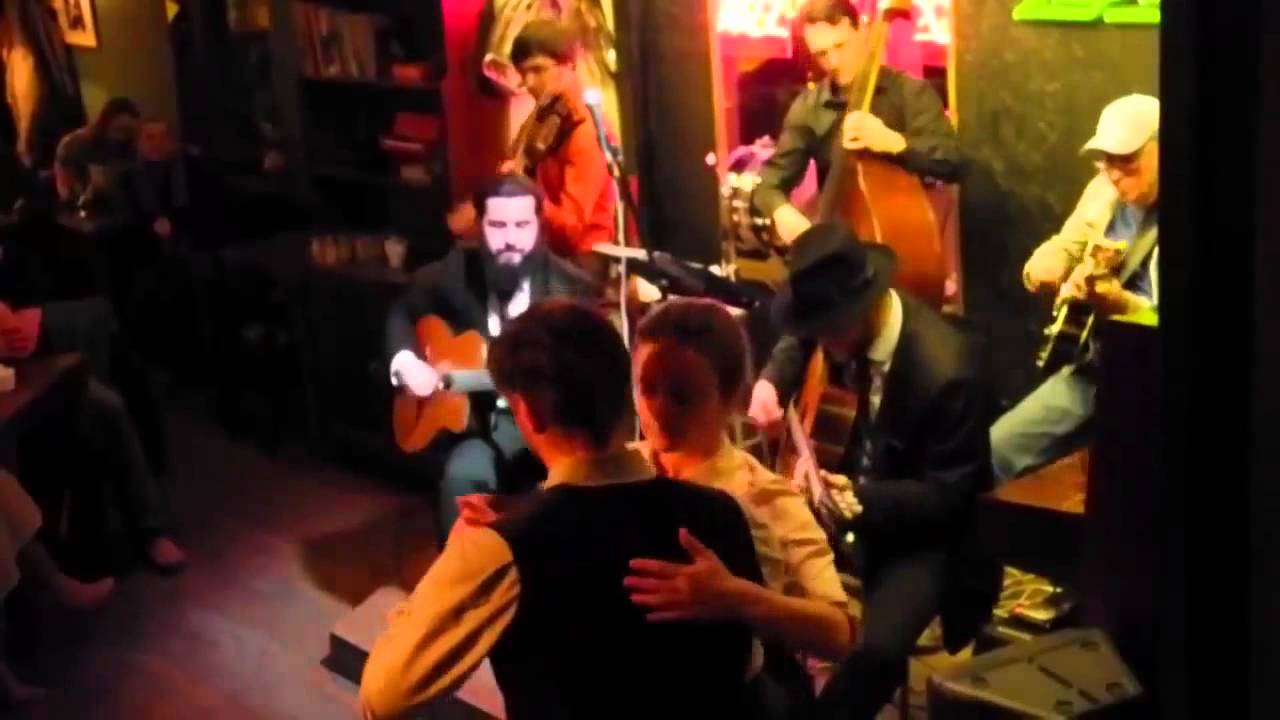 Виктор Рапотихин и Павел Раввич - Swing Gitan - YouTube