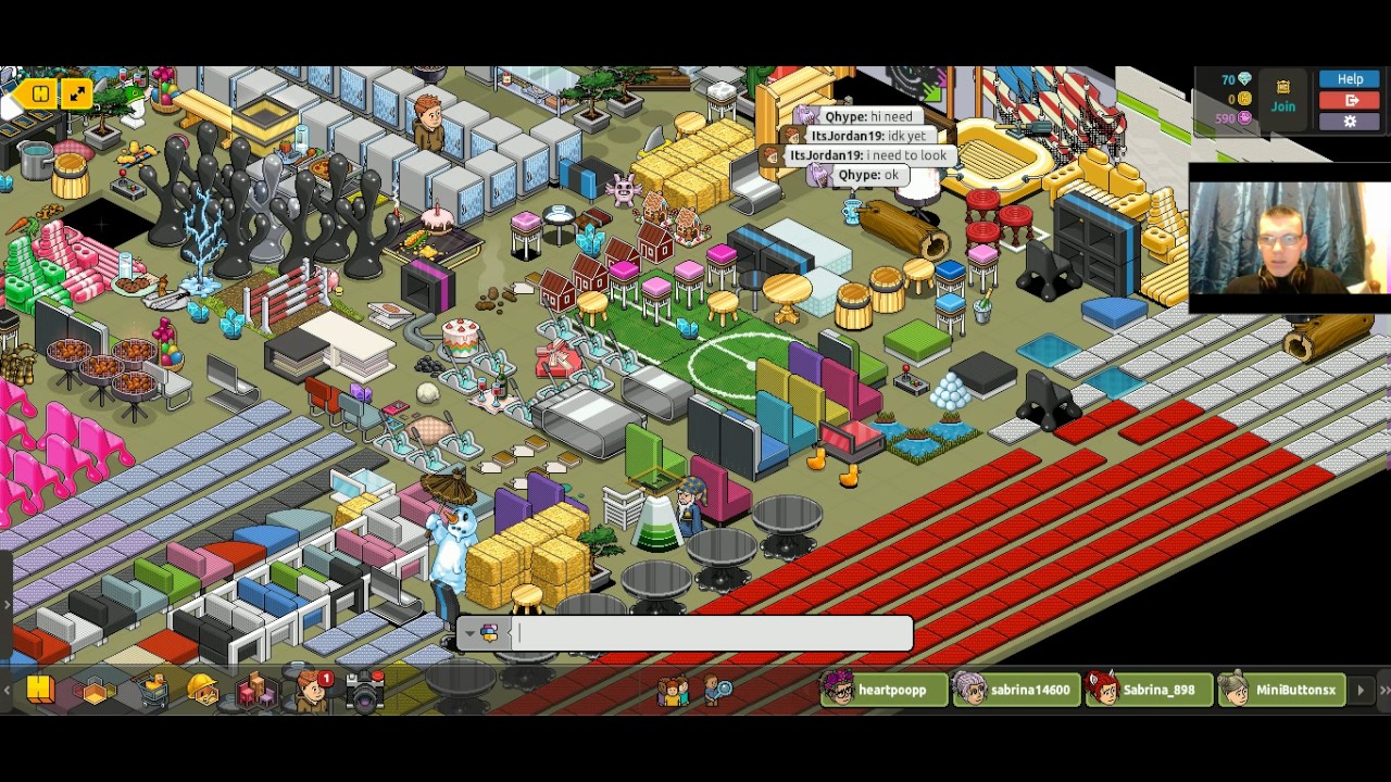 FIRST TIME GAMBLING!!| Habbo Hotel Gameplay #10 - YouTube